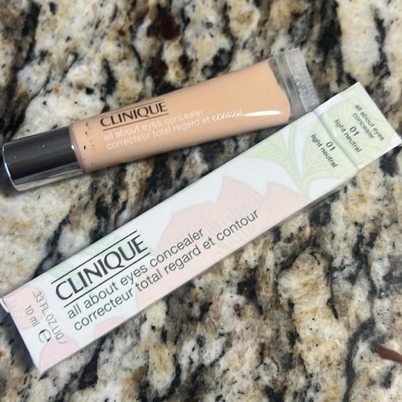 Clinique | Makeup | Very Rare Clinique Light Neutral All About Eyes ...